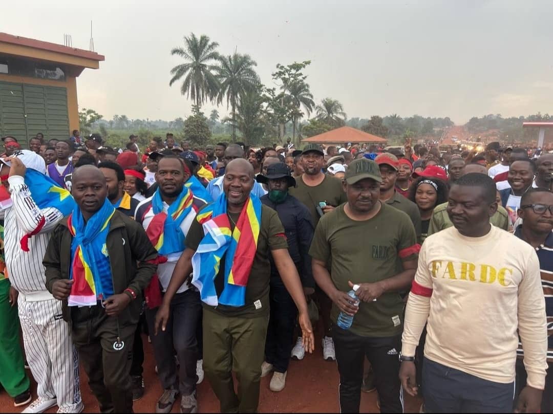 Haut-Uele : grande marche de soutien aux FARDC organisée à Isiro - MediaCongo Press