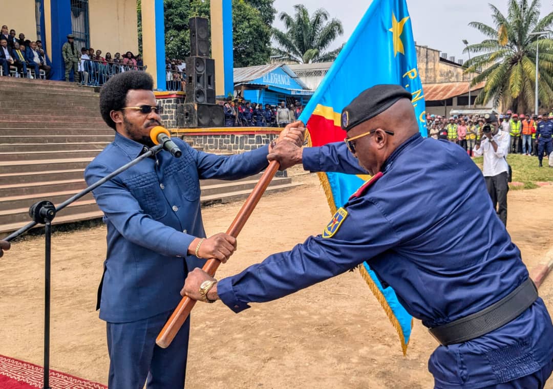 Tshopo : Elvis Palanga prend officiellement le commandement de la PNC ...