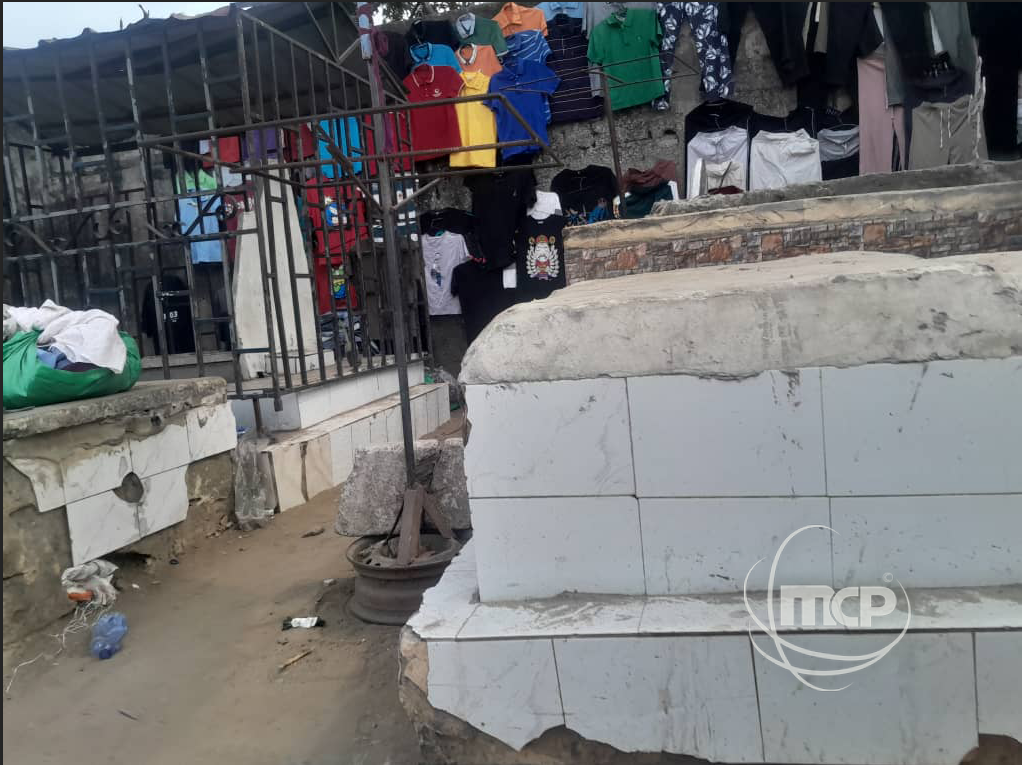 Kinshasa : le cimetière de Kintambo transformé en marché pirate sous l ...