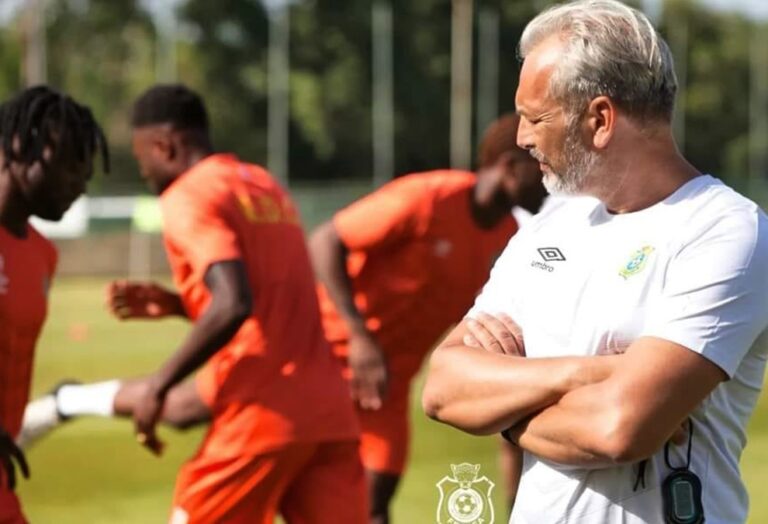 Mondial 2026 : Sébastien Desabre dévoile une liste de 26 Léopards sans ...